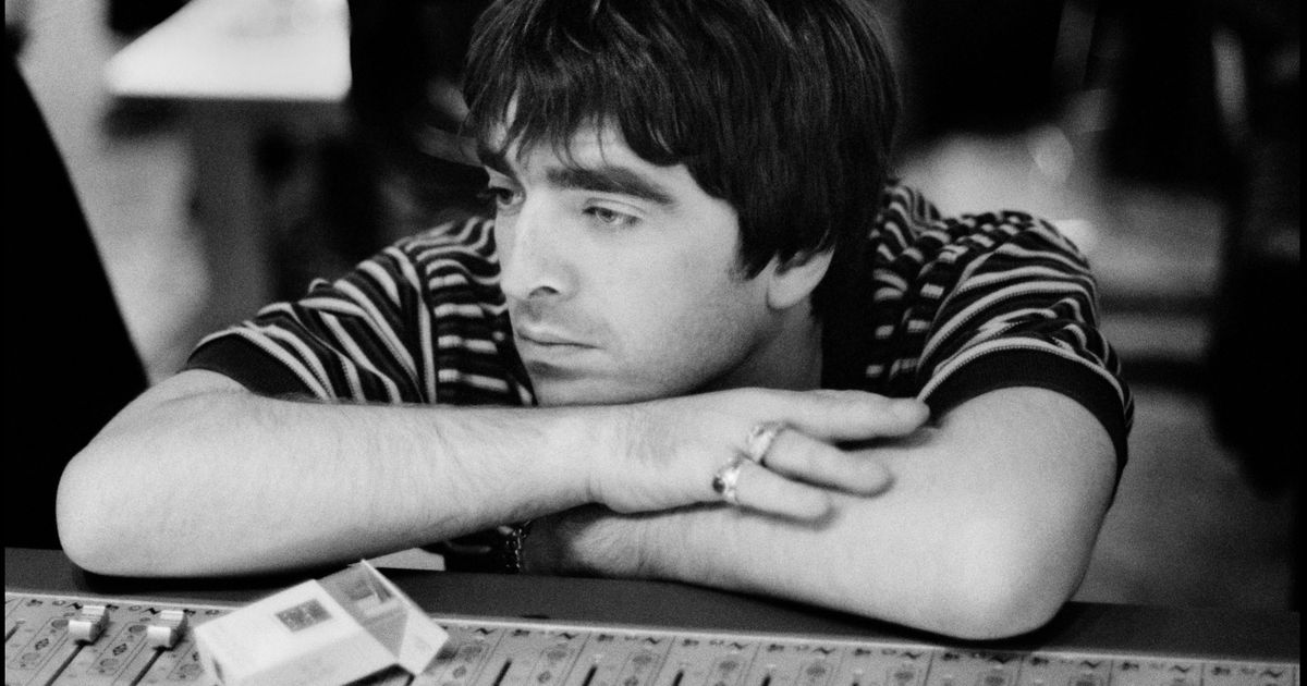 Supersonic (15) — An in-depth look at the life and work of Oasis ...