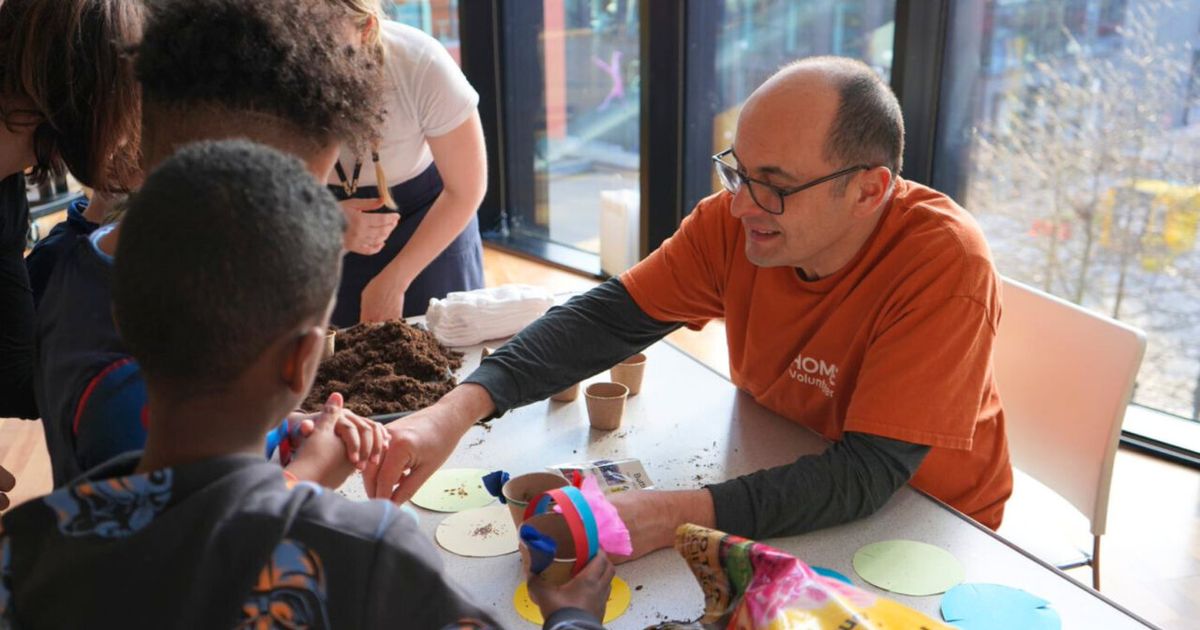 Volunteering | HOME